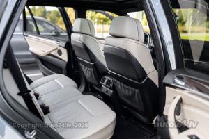 Pelēks BMW X5 2010 Tallina, ar dzinēja tilpumu 3.00 L un nobraukumu 255 tūkst. km par 11499 €, foto 24 vietnē AUTOMOTO.COM.LV