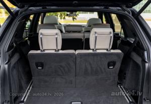 Pelēks BMW X5 2010 Tallina, ar dzinēja tilpumu 3.00 L un nobraukumu 255 tūkst. km par 11499 €, foto 26 vietnē AUTOMOTO.COM.LV