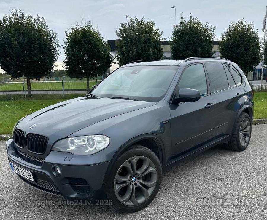 Pelēks BMW X5 2010 Tartu, ar dzinēja tilpumu 3.00 L un nobraukumu 266 tūkst. km par 12499 €, foto 4 vietnē AUTOMOTO.COM.LV