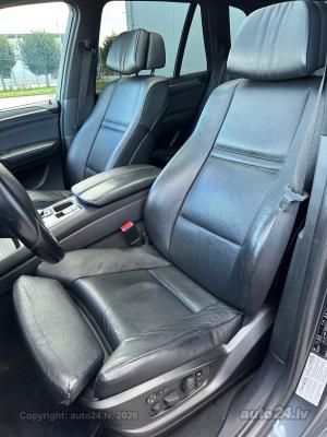 Pelēks BMW X5 2010 Tartu, ar dzinēja tilpumu 3.00 L un nobraukumu 266 tūkst. km par 12499 €, foto 12 vietnē AUTOMOTO.COM.LV