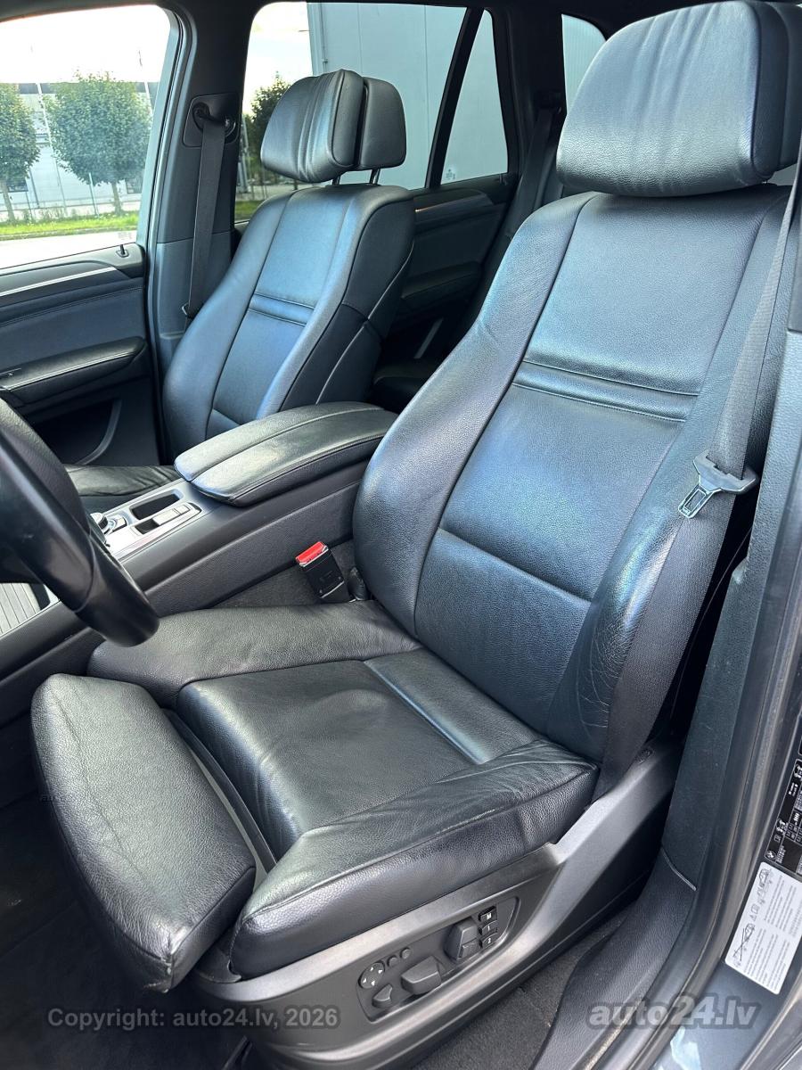 Pelēks BMW X5 2010 Tartu, ar dzinēja tilpumu 3.00 L un nobraukumu 266 tūkst. km par 12499 €, foto 12 vietnē AUTOMOTO.COM.LV