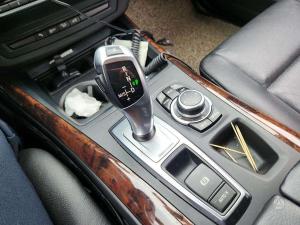 Grey BMW X5 2010 in Kaunas, with an engine capacity of 2.99 L and mileage of 220 thousand km for 8800 €, photo 9 on AUTOMOTO.COM.LV