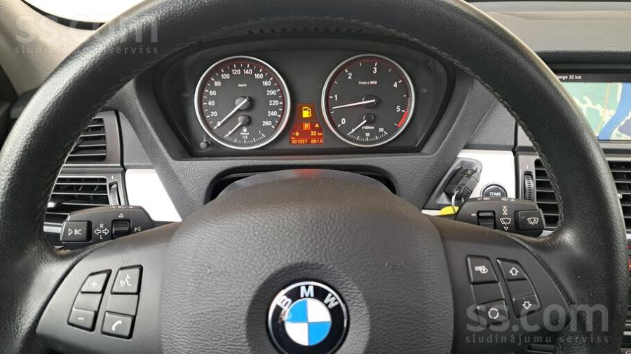 Pelēks BMW X5 2010 Ogre, ar dzinēja tilpumu 3.00 L un nobraukumu 299 tūkst. km par 10350 €, foto 17 vietnē AUTOMOTO.COM.LV