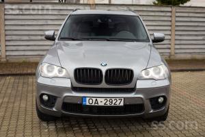 Pelēks BMW X5 2011 Jelgava, ar dzinēja tilpumu 3.00 L un nobraukumu 294 tūkst. km par 13100 €, foto 2 vietnē AUTOMOTO.COM.LV