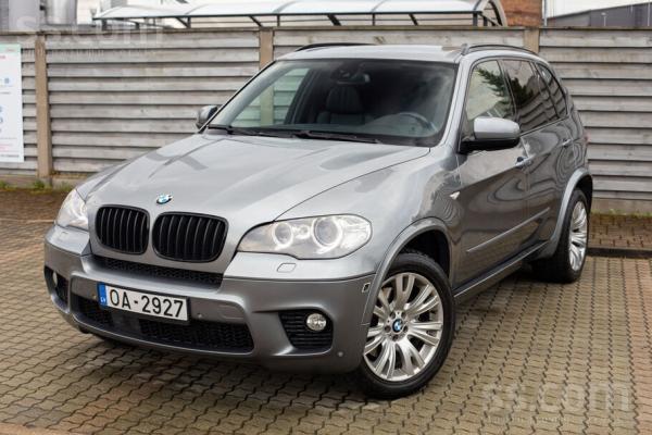 Pelēks BMW X5 2011 Jelgava, ar dzinēja tilpumu 3.00 L un nobraukumu 294 tūkst. km par 13100 €, foto 3 vietnē AUTOMOTO.COM.LV