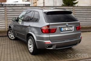 Pelēks BMW X5 2011 Jelgava, ar dzinēja tilpumu 3.00 L un nobraukumu 294 tūkst. km par 13100 €, foto 6 vietnē AUTOMOTO.COM.LV