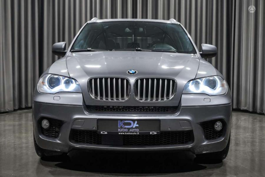 Pelēks BMW X5 2011 Marijampole, ar dzinēja tilpumu 2.99 L un nobraukumu 172 tūkst. km par 14750 €, foto 4 vietnē AUTOMOTO.COM.LV