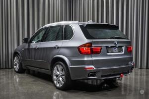 Pelēks BMW X5 2011 Marijampole, ar dzinēja tilpumu 2.99 L un nobraukumu 172 tūkst. km par 14750 €, foto 7 vietnē AUTOMOTO.COM.LV