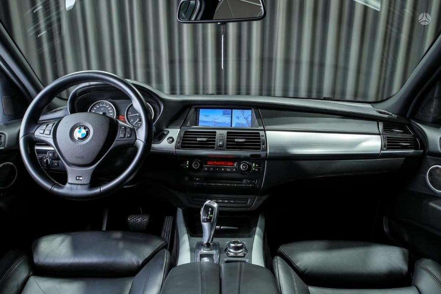 Pelēks BMW X5 2011 Marijampole, ar dzinēja tilpumu 2.99 L un nobraukumu 172 tūkst. km par 14750 €, foto 18 vietnē AUTOMOTO.COM.LV