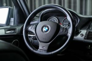 Pelēks BMW X5 2011 Marijampole, ar dzinēja tilpumu 2.99 L un nobraukumu 172 tūkst. km par 14750 €, foto 24 vietnē AUTOMOTO.COM.LV