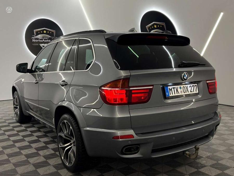 Pelēks BMW X5 2011 Marijampole, ar dzinēja tilpumu 2.99 L un nobraukumu 223 tūkst. km par 12350 €, foto 19 vietnē AUTOMOTO.COM.LV