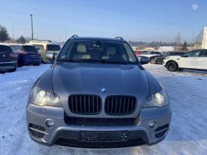 Grey BMW X5 2011 in Utena, with an engine capacity of 2.99 L and mileage of 260 thousand km for 11700 €, photo 34 on AUTOMOTO.COM.LV