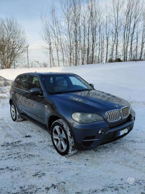 Grey BMW X5 2011 in Vilnius, with an engine capacity of 2.99 L and mileage of 264 thousand km for 9400 €, photo 8 on AUTOMOTO.COM.LV