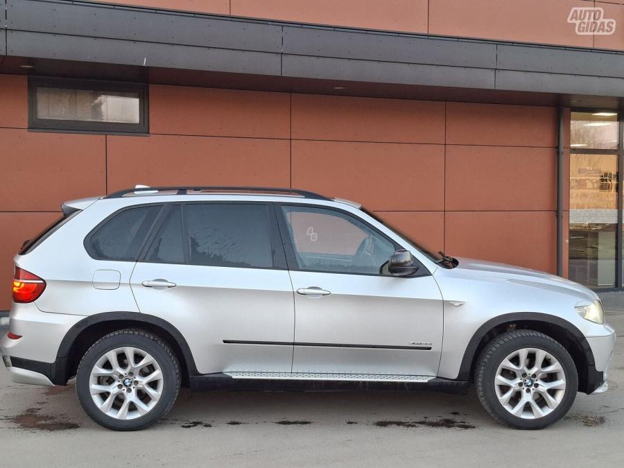 Pelēks BMW X5 2011 Šilutė, ar dzinēja tilpumu 3.00 L un nobraukumu 245 tūkst. km par 7900 €, foto 11 vietnē AUTOMOTO.COM.LV