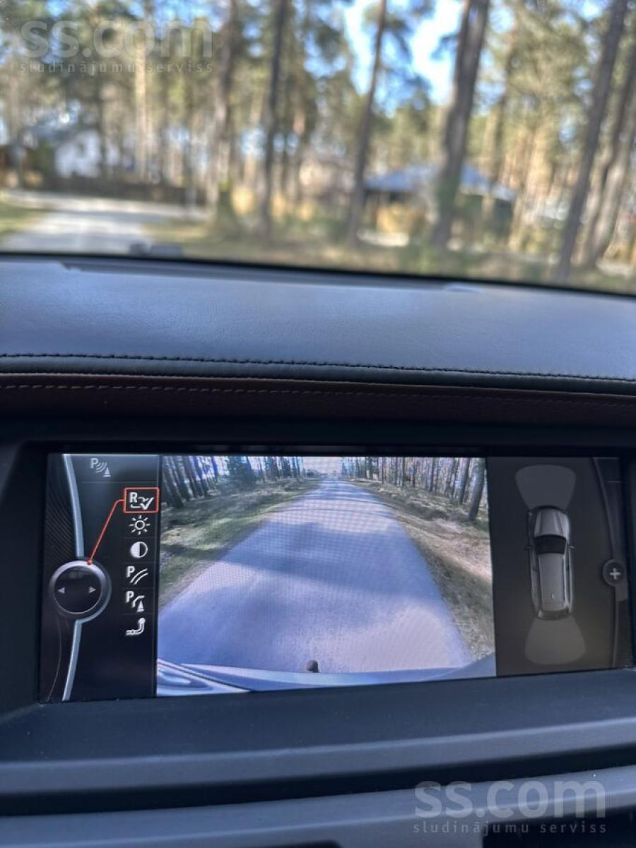 Grey BMW X5 2011 in Riga, with an engine capacity of 3.00 L and mileage of 257 thousand km for 11850 €, photo 17 on AUTOMOTO.COM.LV
