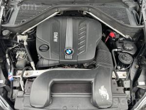 Pelēks BMW X5 2011 Talsi, ar dzinēja tilpumu 3.00 L un nobraukumu 360 tūkst. km par 9400 €, foto 12 vietnē AUTOMOTO.COM.LV
