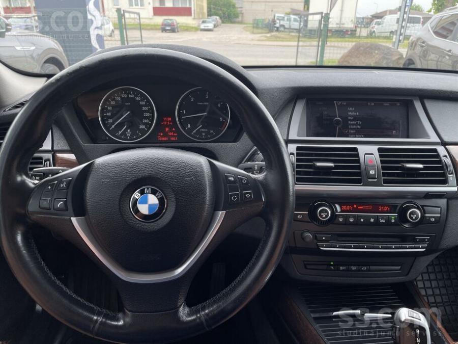Pelēks BMW X5 2011 Talsi, ar dzinēja tilpumu 3.00 L un nobraukumu 360 tūkst. km par 9400 €, foto 18 vietnē AUTOMOTO.COM.LV