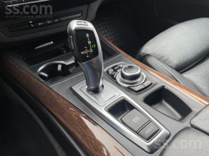 Pelēks BMW X5 2011 Talsi, ar dzinēja tilpumu 3.00 L un nobraukumu 360 tūkst. km par 9400 €, foto 21 vietnē AUTOMOTO.COM.LV