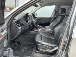 Pelēks BMW X5 2011 Talsi, ar dzinēja tilpumu 3.00 L un nobraukumu 360 tūkst. km par 9400 €, foto 25 vietnē AUTOMOTO.COM.LV
