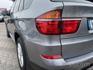 Pelēks BMW X5 2011 Talsi, ar dzinēja tilpumu 3.00 L un nobraukumu 360 tūkst. km par 9400 €, foto 27 vietnē AUTOMOTO.COM.LV