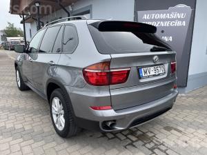 Pelēks BMW X5 2011 Talsi, ar dzinēja tilpumu 3.00 L un nobraukumu 360 tūkst. km par 9400 €, foto 30 vietnē AUTOMOTO.COM.LV
