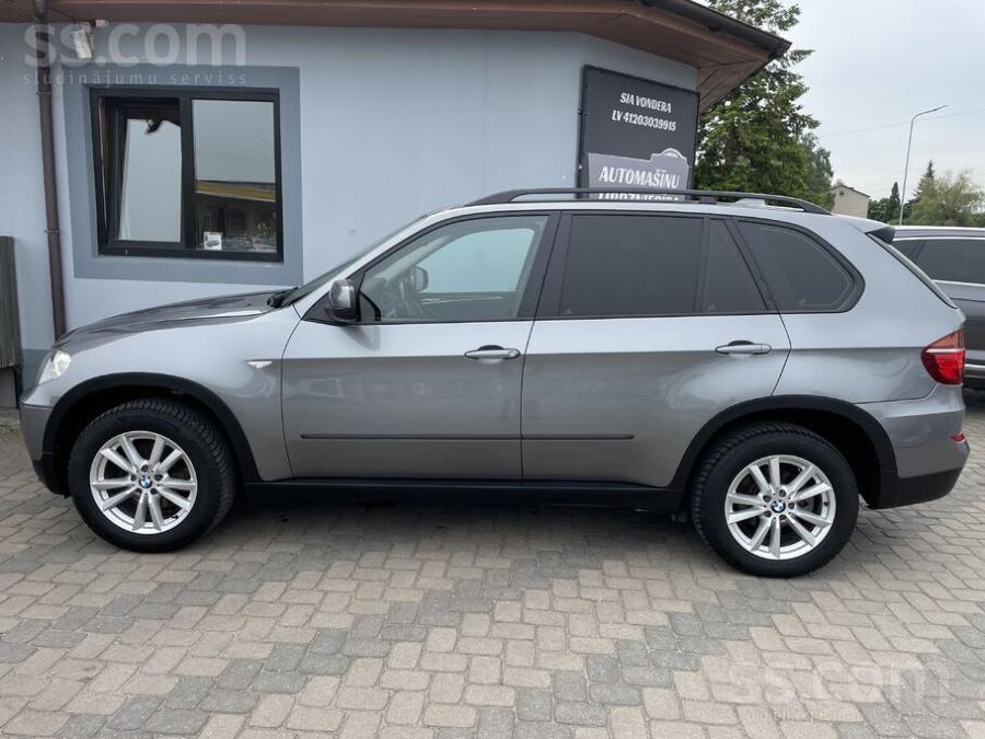 Pelēks BMW X5 2011 Talsi, ar dzinēja tilpumu 3.00 L un nobraukumu 360 tūkst. km par 9400 €, foto 31 vietnē AUTOMOTO.COM.LV