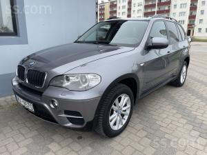 Pelēks BMW X5 2011 Talsi, ar dzinēja tilpumu 3.00 L un nobraukumu 360 tūkst. km par 9400 €, foto 32 vietnē AUTOMOTO.COM.LV
