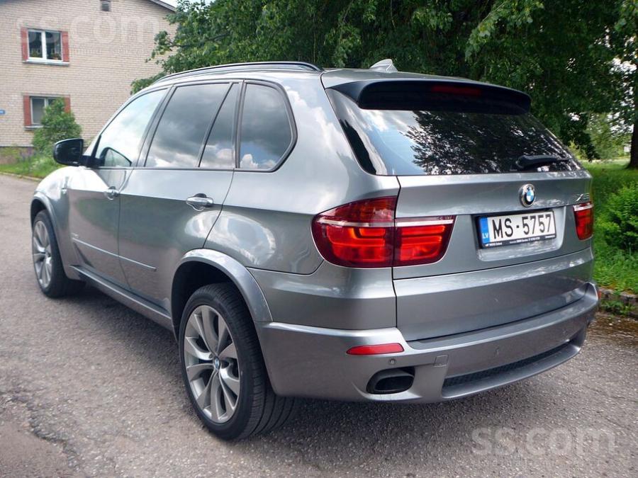 Pelēks BMW X5 2011 Cēsis, ar dzinēja tilpumu 3.00 L un nobraukumu 0 tūkst. km par 10600 €, foto 6 vietnē AUTOMOTO.COM.LV