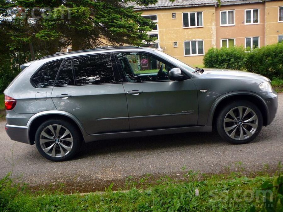 Pelēks BMW X5 2011 Cēsis, ar dzinēja tilpumu 3.00 L un nobraukumu 0 tūkst. km par 10600 €, foto 9 vietnē AUTOMOTO.COM.LV