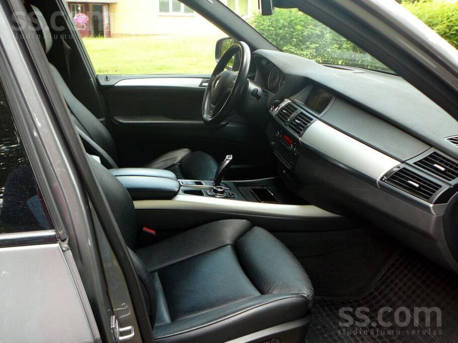 Pelēks BMW X5 2011 Cēsis, ar dzinēja tilpumu 3.00 L un nobraukumu 0 tūkst. km par 10600 €, foto 11 vietnē AUTOMOTO.COM.LV