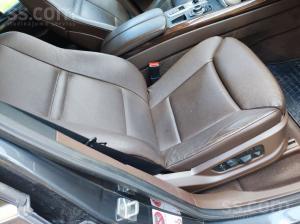 Grey BMW X5 2011 in Cesis, with an engine capacity of 3.00 L and mileage of 305 thousand km for 12350 €, photo 25 on AUTOMOTO.COM.LV