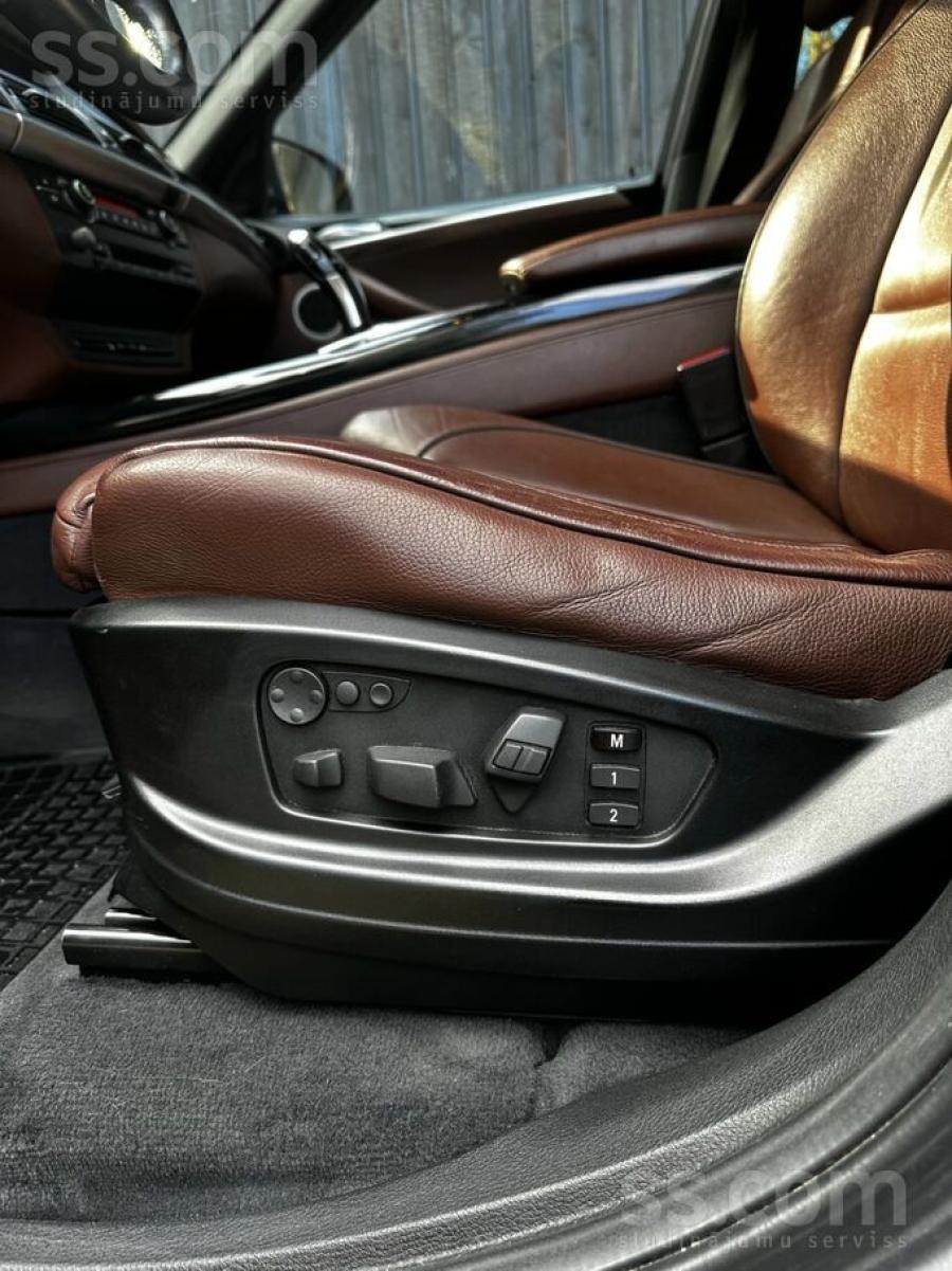 Pelēks BMW X5 2011 Rīga, ar dzinēja tilpumu 3.00 L un nobraukumu 256 tūkst. km par 12850 €, foto 7 vietnē AUTOMOTO.COM.LV