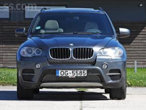 Pelēks BMW X5 2011 Rīga, ar dzinēja tilpumu 3.00 L un nobraukumu 374 tūkst. km par 12390 €, foto 3 vietnē AUTOMOTO.COM.LV