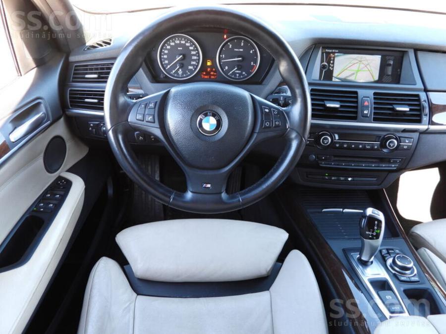 Pelēks BMW X5 2011 Rīga, ar dzinēja tilpumu 3.00 L un nobraukumu 374 tūkst. km par 12390 €, foto 12 vietnē AUTOMOTO.COM.LV