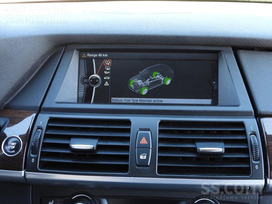 Pelēks BMW X5 2011 Rīga, ar dzinēja tilpumu 3.00 L un nobraukumu 374 tūkst. km par 12390 €, foto 20 vietnē AUTOMOTO.COM.LV