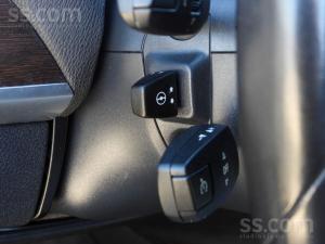 Pelēks BMW X5 2011 Rīga, ar dzinēja tilpumu 3.00 L un nobraukumu 374 tūkst. km par 12390 €, foto 26 vietnē AUTOMOTO.COM.LV