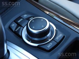 Pelēks BMW X5 2011 Rīga, ar dzinēja tilpumu 3.00 L un nobraukumu 374 tūkst. km par 12390 €, foto 28 vietnē AUTOMOTO.COM.LV