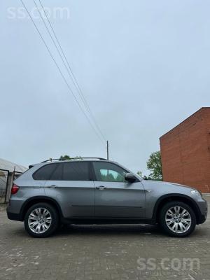Pelēks BMW X5 2011 Rēzekne, ar dzinēja tilpumu 3.00 L un nobraukumu 244 tūkst. km par 12000 €, foto 4 vietnē AUTOMOTO.COM.LV