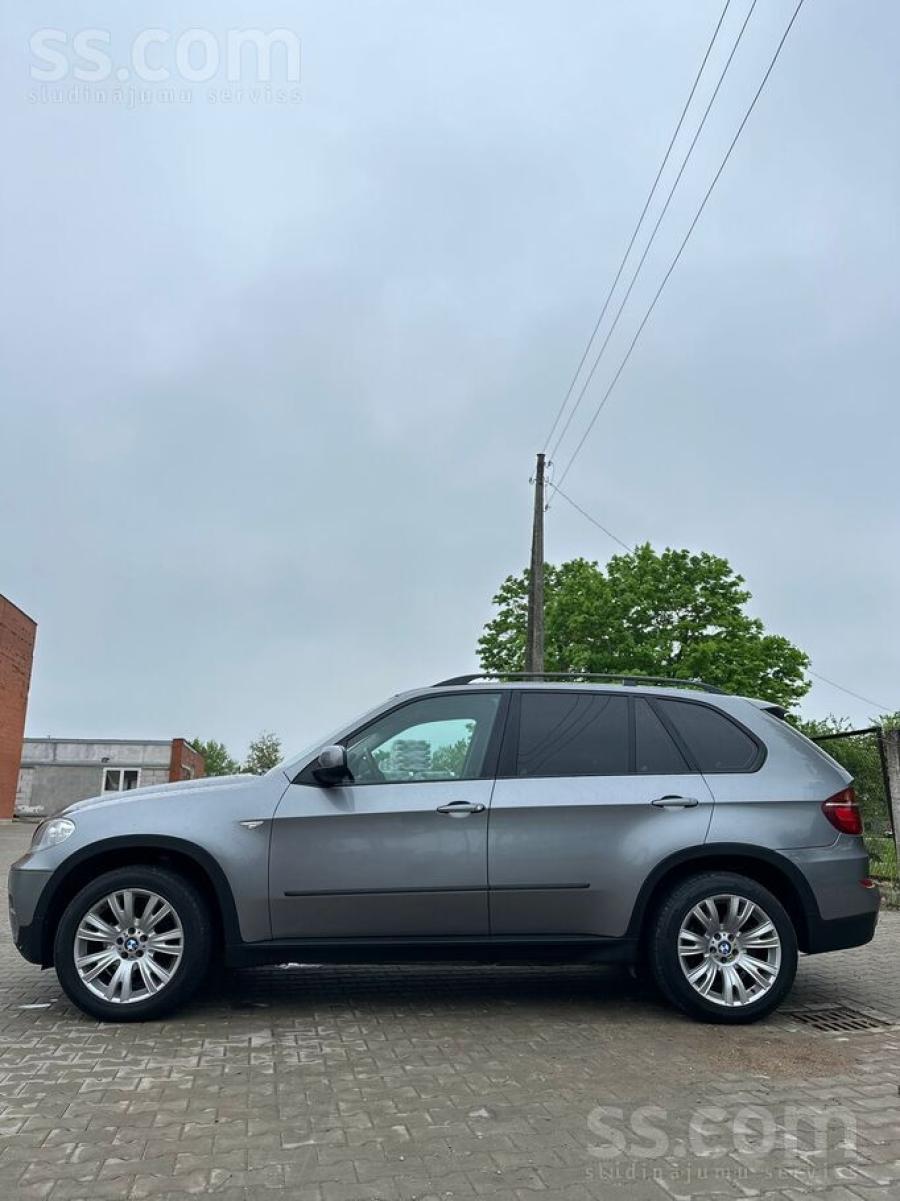 Pelēks BMW X5 2011 Rēzekne, ar dzinēja tilpumu 3.00 L un nobraukumu 244 tūkst. km par 12000 €, foto 7 vietnē AUTOMOTO.COM.LV