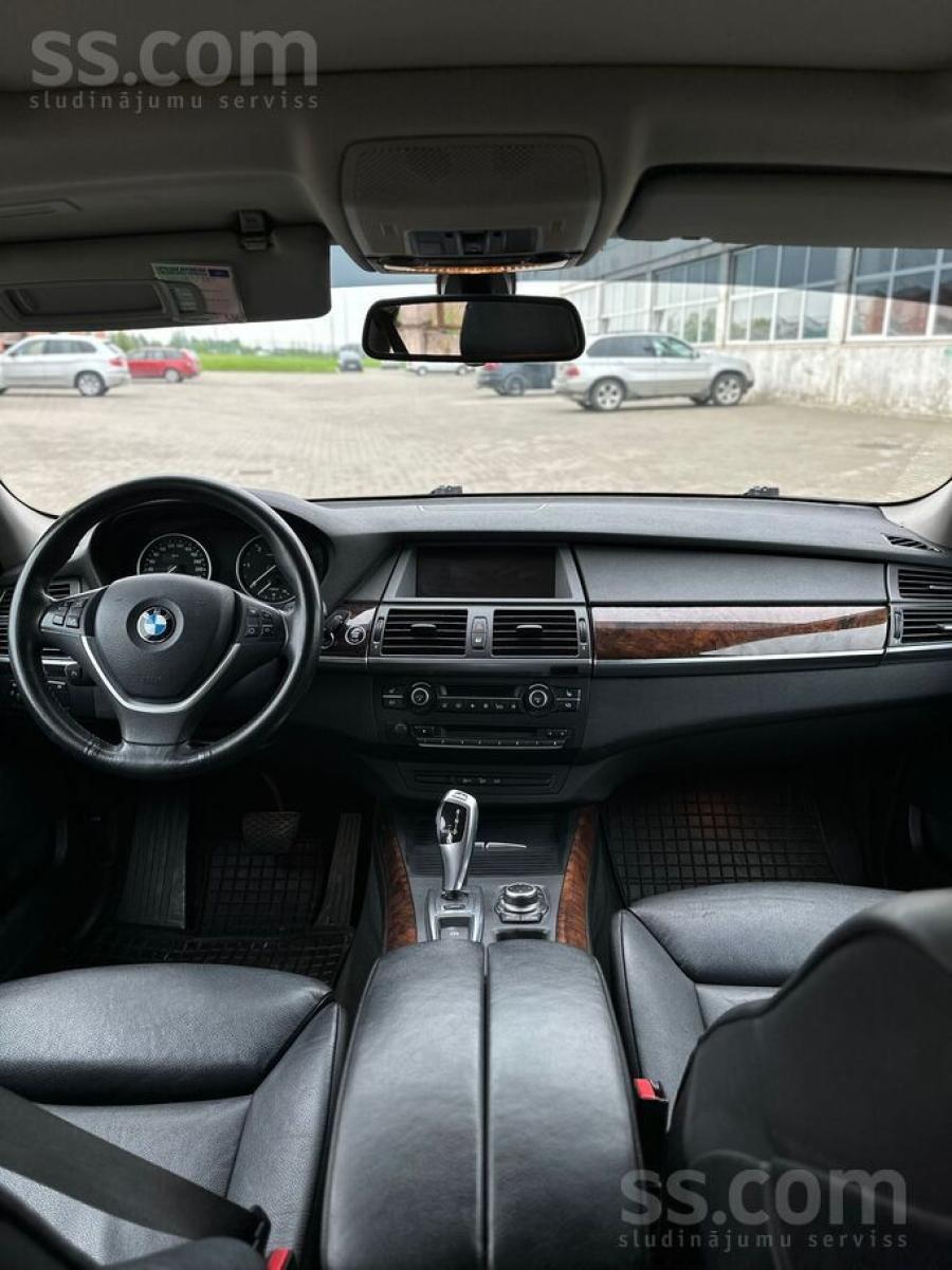 Pelēks BMW X5 2011 Rēzekne, ar dzinēja tilpumu 3.00 L un nobraukumu 244 tūkst. km par 12000 €, foto 11 vietnē AUTOMOTO.COM.LV