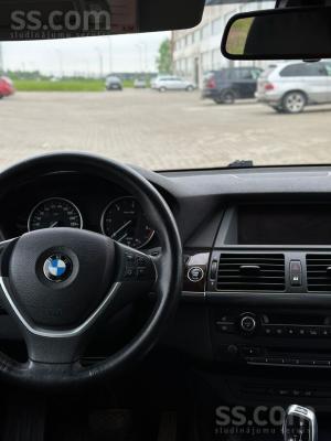 Pelēks BMW X5 2011 Rēzekne, ar dzinēja tilpumu 3.00 L un nobraukumu 244 tūkst. km par 12000 €, foto 16 vietnē AUTOMOTO.COM.LV