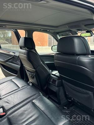 Pelēks BMW X5 2011 Rēzekne, ar dzinēja tilpumu 3.00 L un nobraukumu 244 tūkst. km par 12000 €, foto 17 vietnē AUTOMOTO.COM.LV