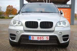 Grey BMW X5 2011 in Jekabpils, with an engine capacity of 3.00 L and mileage of 289 thousand km for 11300 €, photo 5 on AUTOMOTO.COM.LV