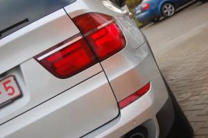 Grey BMW X5 2011 in Jekabpils, with an engine capacity of 3.00 L and mileage of 289 thousand km for 11300 €, photo 12 on AUTOMOTO.COM.LV