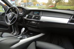 Grey BMW X5 2011 in Jekabpils, with an engine capacity of 3.00 L and mileage of 289 thousand km for 11300 €, photo 14 on AUTOMOTO.COM.LV
