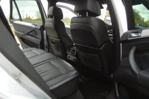 Grey BMW X5 2011 in Jekabpils, with an engine capacity of 3.00 L and mileage of 289 thousand km for 11300 €, photo 15 on AUTOMOTO.COM.LV