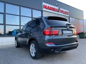Grey BMW X5 2011 in Cesis, with an engine capacity of 3.00 L and mileage of 309 thousand km for 11750 €, photo 9 on AUTOMOTO.COM.LV