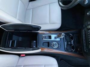 Grey BMW X5 2011 in Cesis, with an engine capacity of 3.00 L and mileage of 309 thousand km for 11750 €, photo 23 on AUTOMOTO.COM.LV