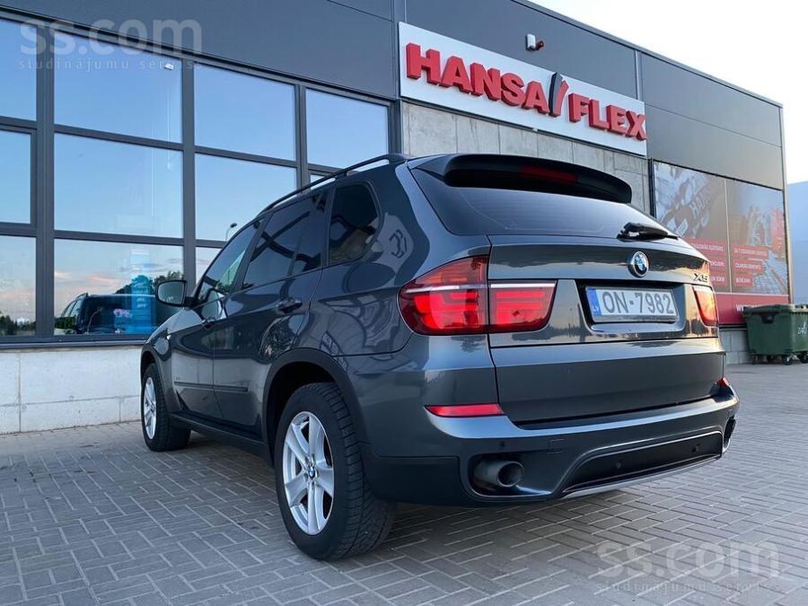 Pelēks BMW X5 2011 Cēsis, ar dzinēja tilpumu 3.00 L un nobraukumu 309 tūkst. km par 11750 €, foto 9 vietnē AUTOMOTO.COM.LV
