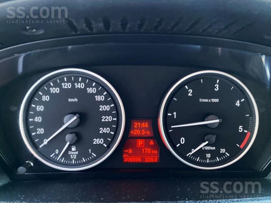 Pelēks BMW X5 2011 Cēsis, ar dzinēja tilpumu 3.00 L un nobraukumu 309 tūkst. km par 11750 €, foto 15 vietnē AUTOMOTO.COM.LV